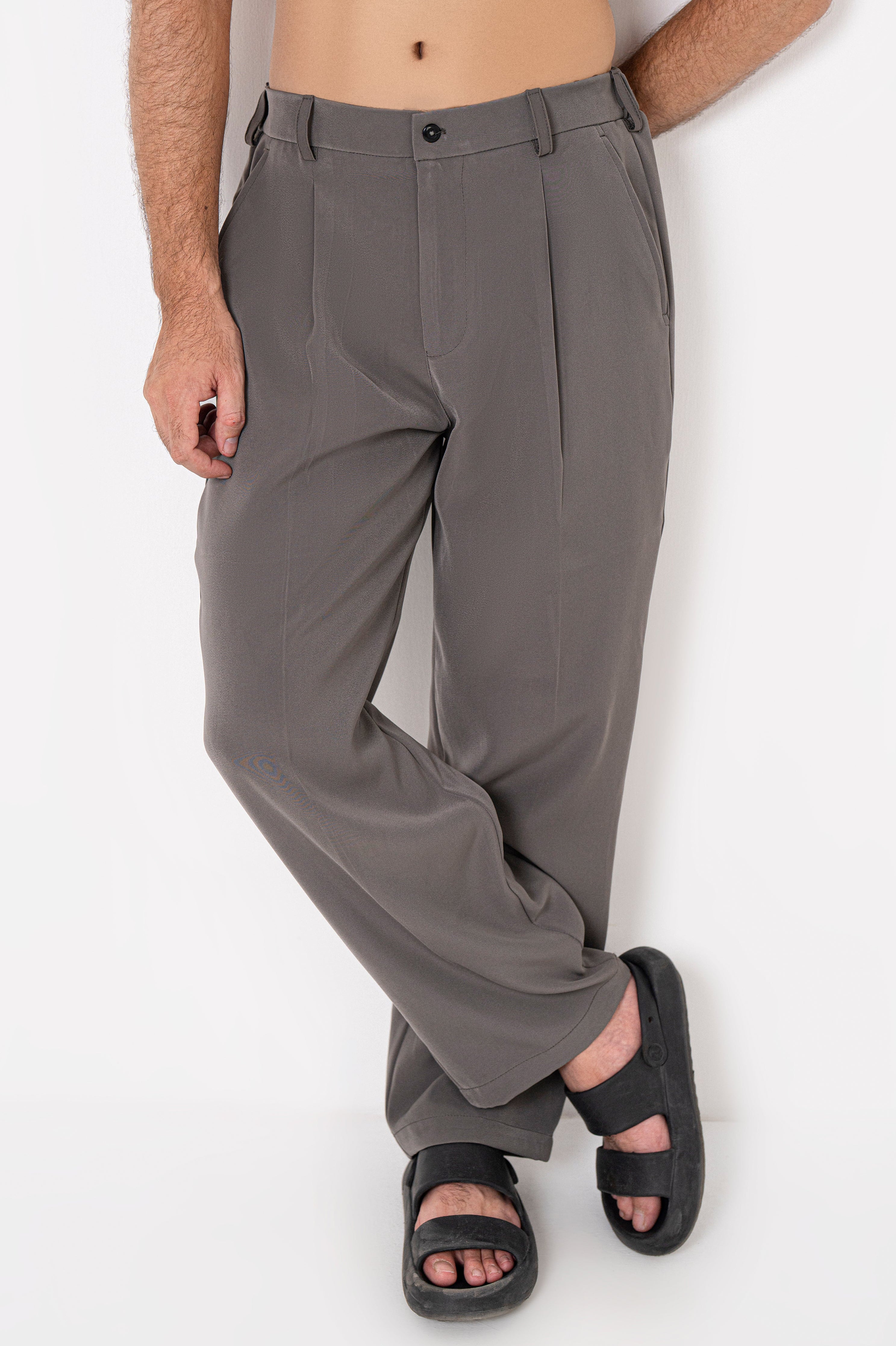 Classic Ash Pleated Pants